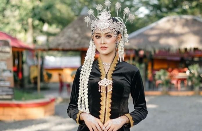 Lebih Dekat Bersama Rahmi Ningrum Utari Zass, Miss Grand Indonesia ...